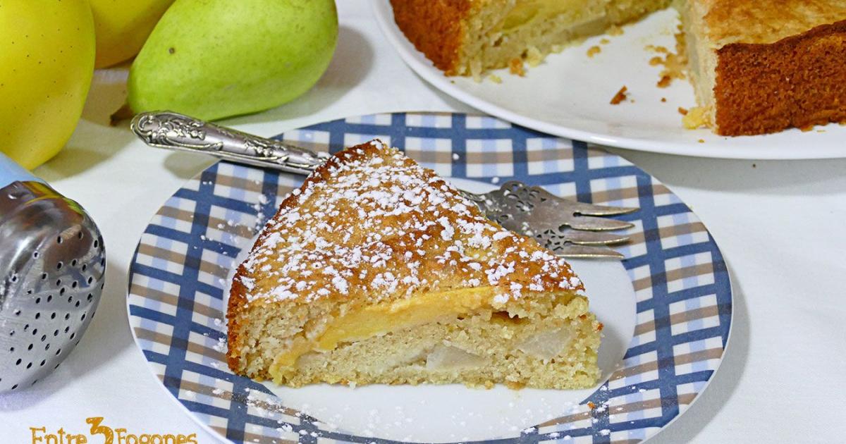Pastel de pera y manzana | Postres Fáciles y Ricos